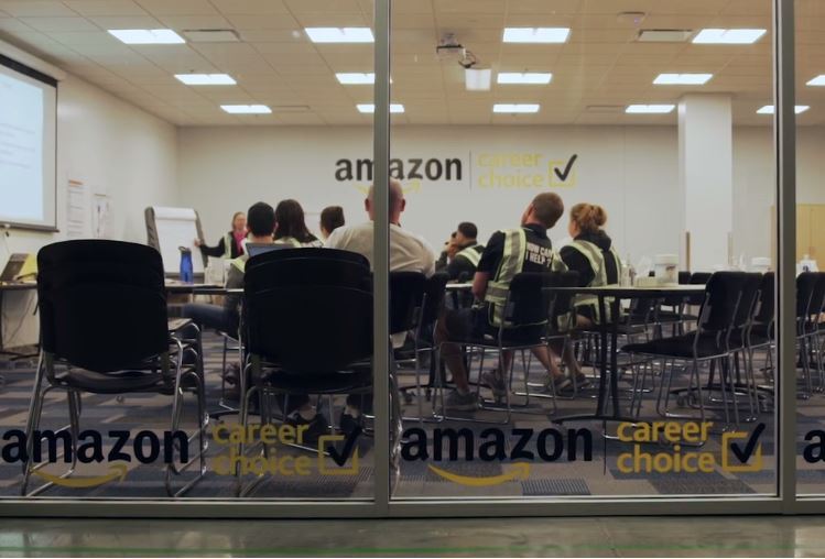 Amazon Scales Up Job Cuts in 2023 Amid ‘Uncertain Economy' - Economy Watch